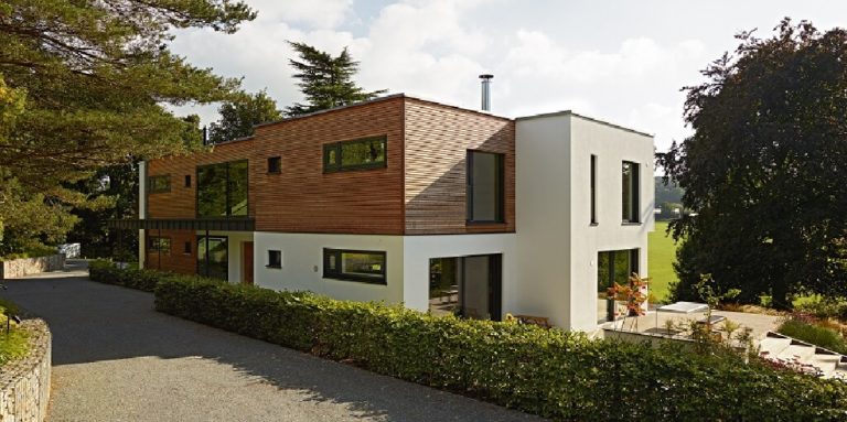The single-family house Crichton convinces with a modern design - Home ...
